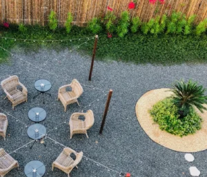 overhead view of gravel backyard with patio furniture | Bray Topsoil ...